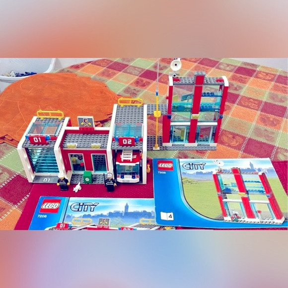 Lego | Toys | Lego 728 Fire Station Garage Fire Truck Fireman Moving ...